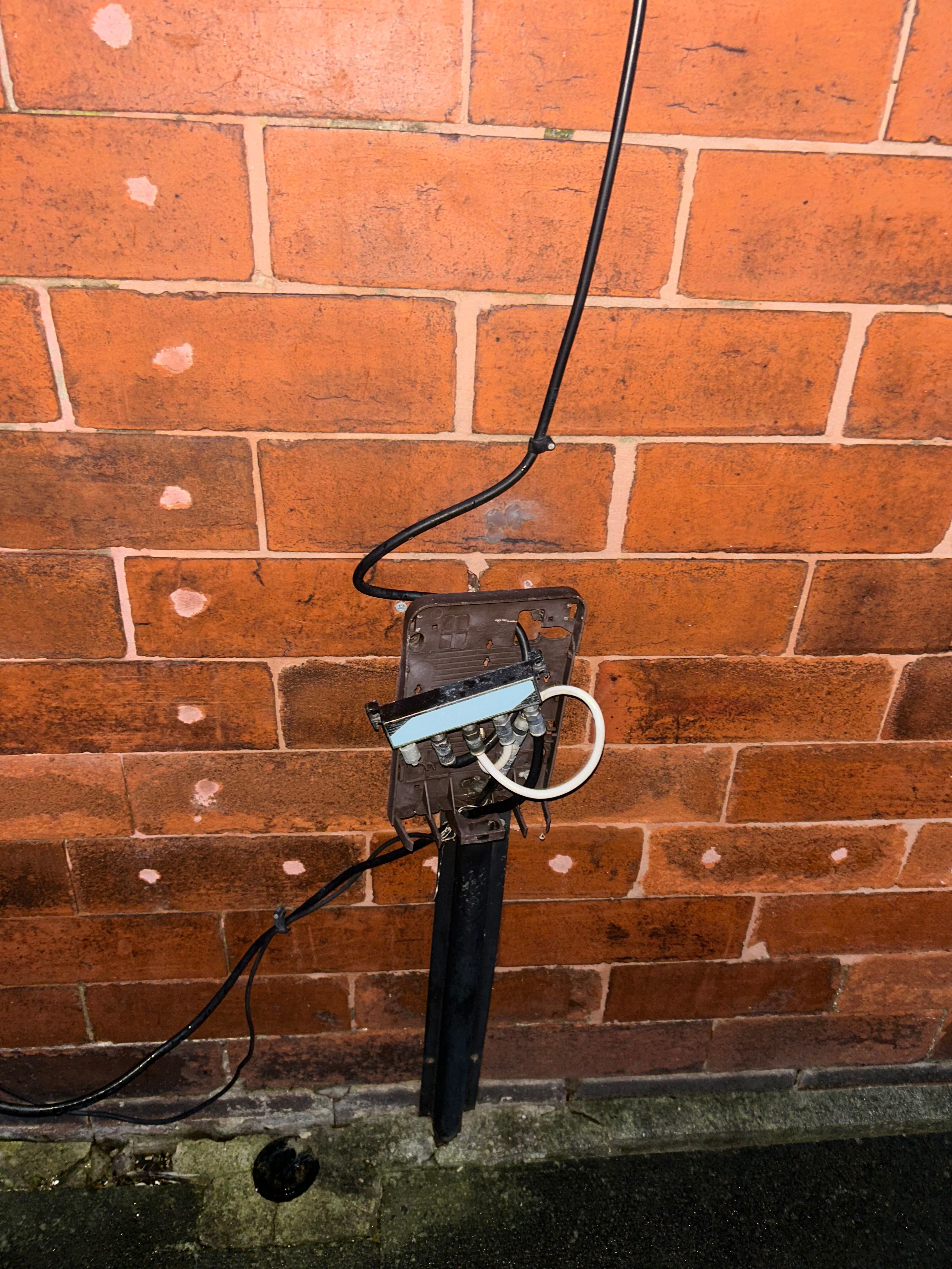 Damaged outdoor Junction box | Virgin Media Community - 5476007