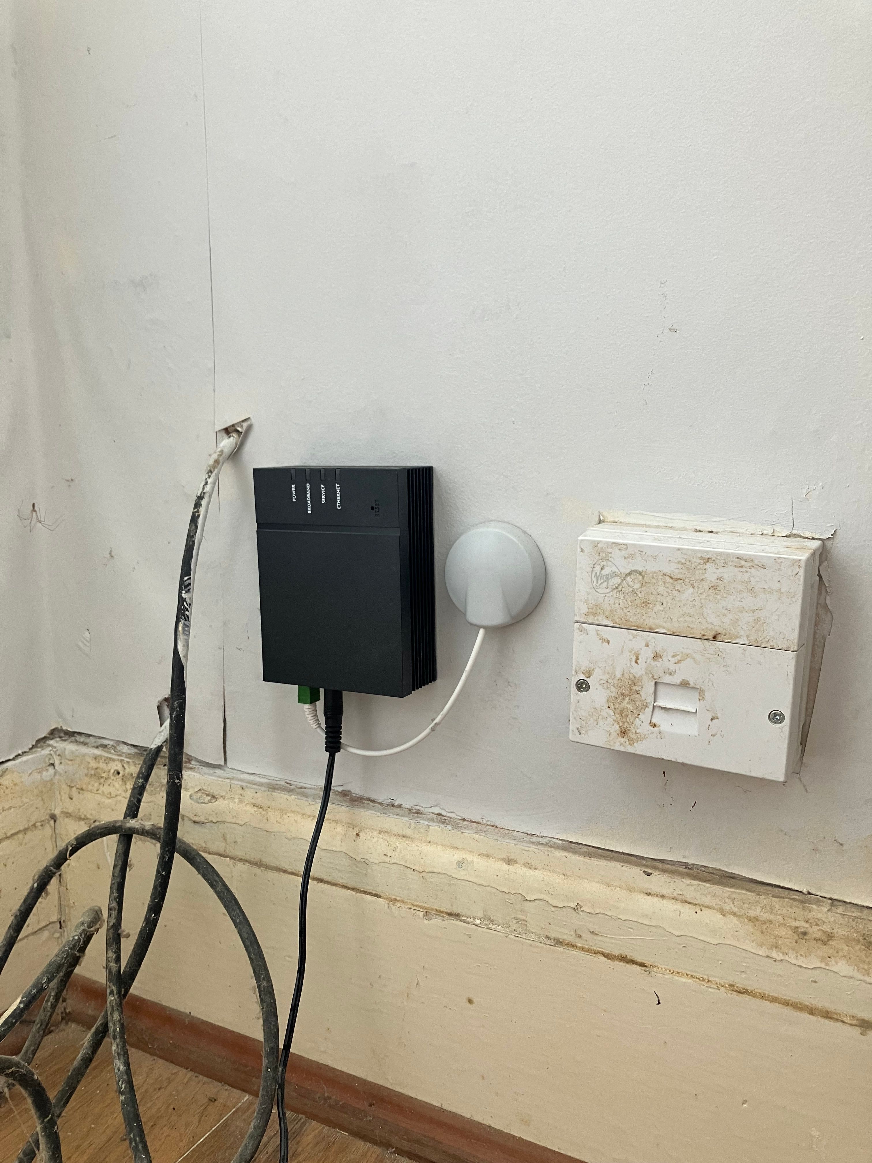 self-installation - no accessible socket? | Virgin Media Community ...