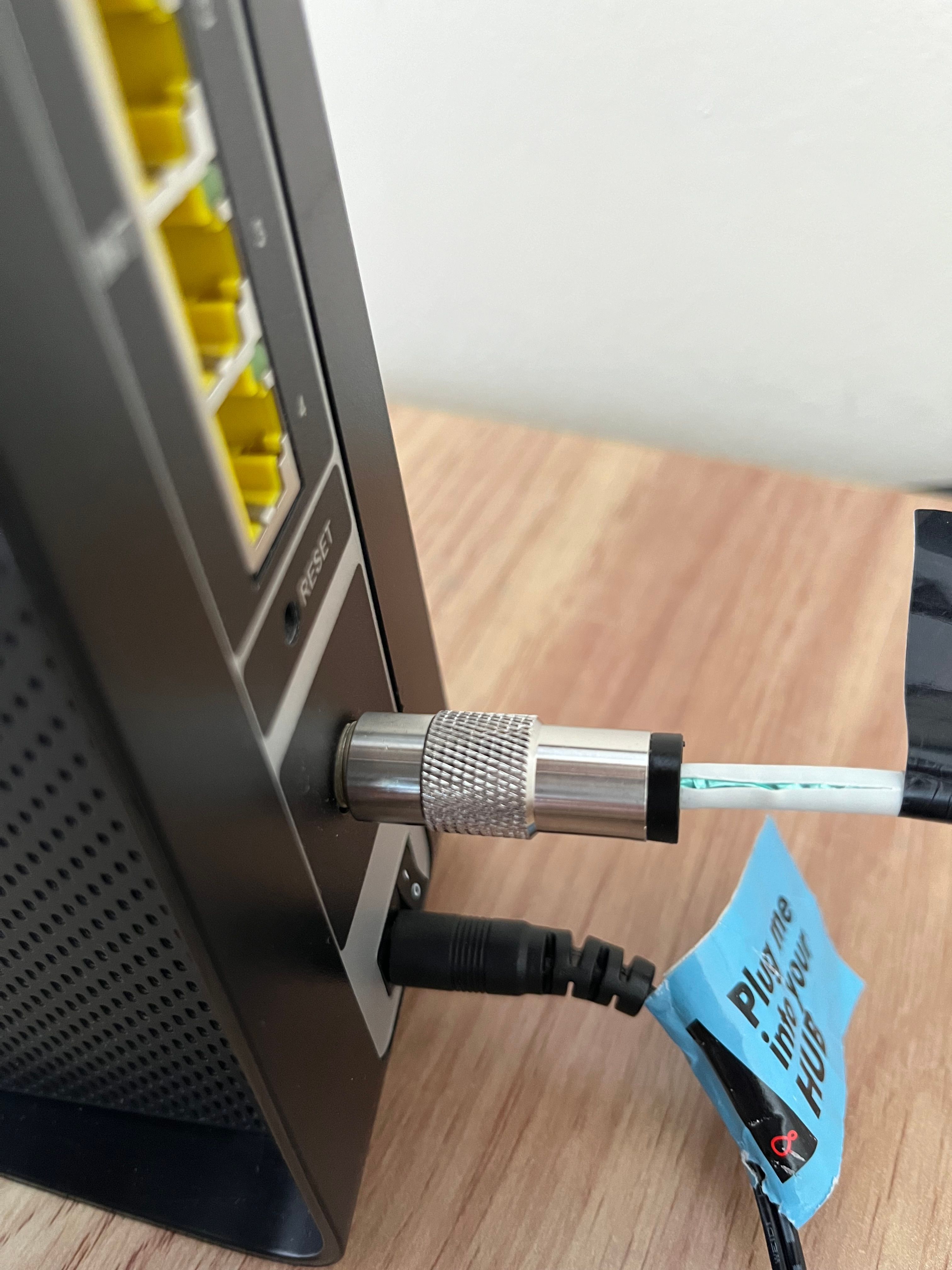 Hub 3 flashing green at the bottom | Virgin Media Community - 5568038