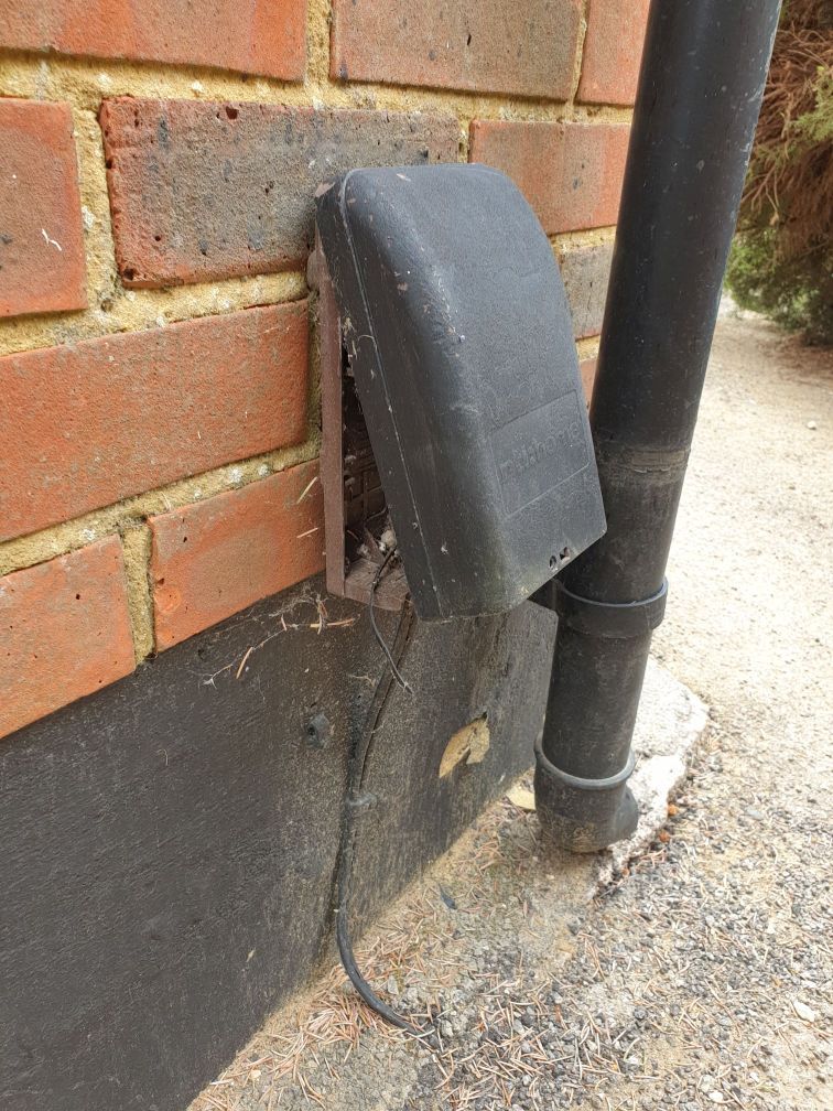 Replacement old junction box and VM hub relocation | Virgin Media ...